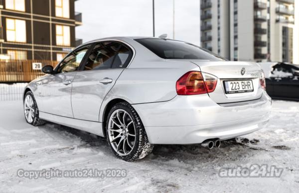 Pelēks BMW 3 Series 2007 Tallina, ar dzinēja tilpumu 3.00 L un nobraukumu 333 tūkst. km par 5490 €, foto 4 vietnē AUTOMOTO.COM.LV