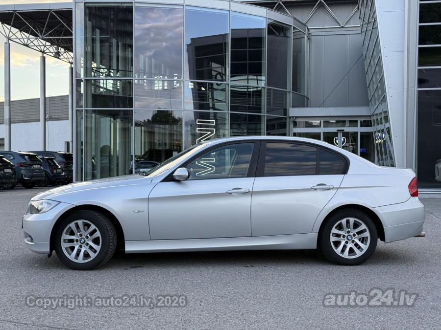 Grey BMW 3 Series 2007 in Tallinn, with an engine capacity of 2.00 L and mileage of 302 thousand km for 2900 €, photo 4 on AUTOMOTO.COM.LV