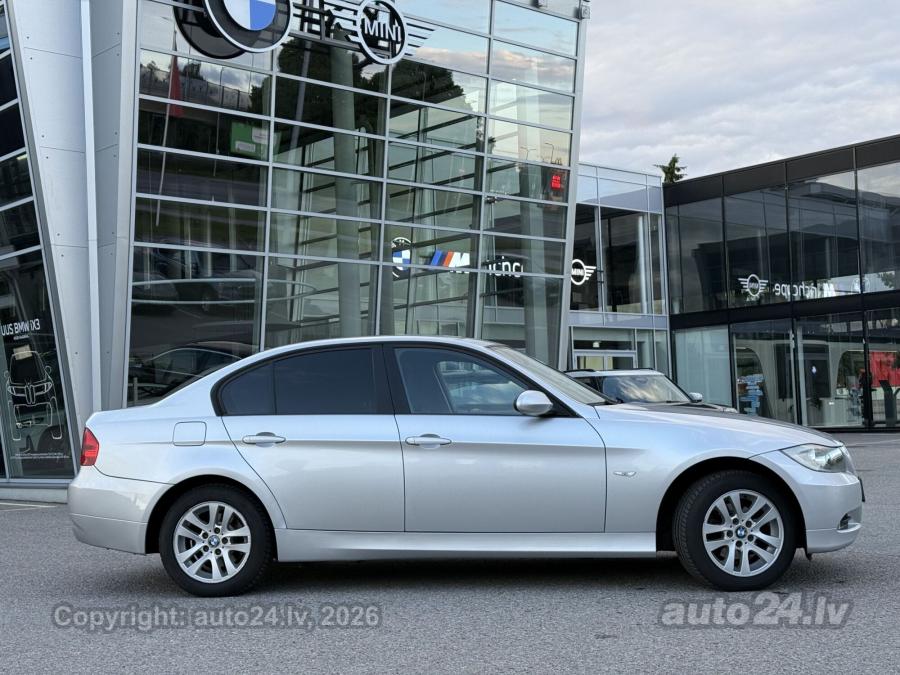 Grey BMW 3 Series 2007 in Tallinn, with an engine capacity of 2.00 L and mileage of 302 thousand km for 2900 €, photo 7 on AUTOMOTO.COM.LV