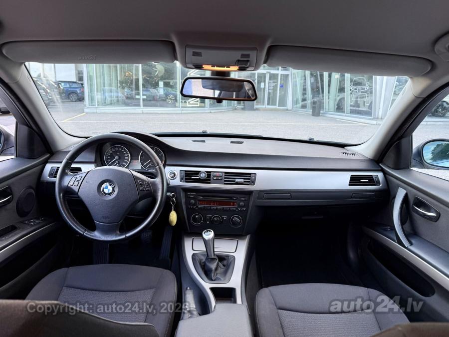 Grey BMW 3 Series 2007 in Tallinn, with an engine capacity of 2.00 L and mileage of 302 thousand km for 2900 €, photo 10 on AUTOMOTO.COM.LV