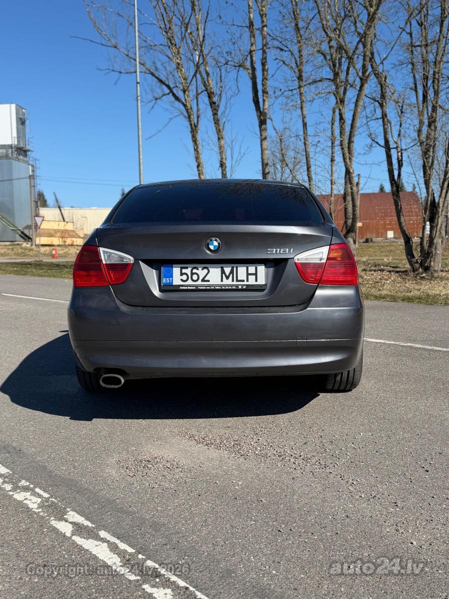 Pelēks BMW 3 Series 2008 Tallina, ar dzinēja tilpumu 2.00 L un nobraukumu 258 tūkst. km par 3900 €, foto 5 vietnē AUTOMOTO.COM.LV