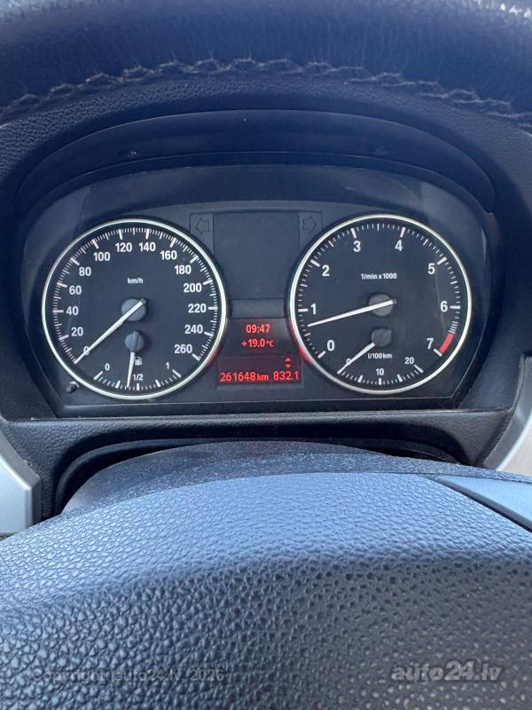 Grey BMW 3 Series 2008 in Tallinn, with an engine capacity of 2.00 L and mileage of 260 thousand km for 3999 €, photo 5 on AUTOMOTO.COM.LV