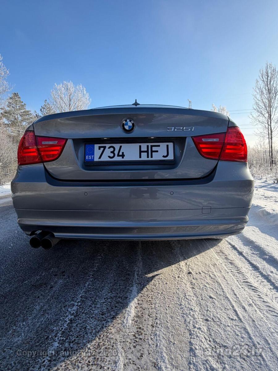 Pelēks BMW 3 Series 2009 Tartu, ar dzinēja tilpumu 3.00 L un nobraukumu 248 tūkst. km par 6450 €, foto 5 vietnē AUTOMOTO.COM.LV