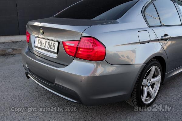 Grey BMW 3 Series 2009 in Tallinn, with an engine capacity of 3.00 L and mileage of 264 thousand km for 7990 €, photo 6 on AUTOMOTO.COM.LV