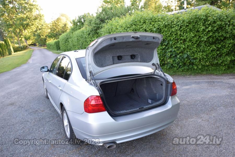 Pelēks BMW 3 Series 2009 Viljandi, ar dzinēja tilpumu 2.00 L un nobraukumu 378 tūkst. km par 4690 €, foto 14 vietnē AUTOMOTO.COM.LV