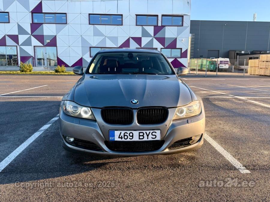 Pelēks BMW 3 Series 2010 Tartu, ar dzinēja tilpumu 3.00 L un nobraukumu 300 tūkst. km par 6800 €, foto 2 vietnē AUTOMOTO.COM.LV