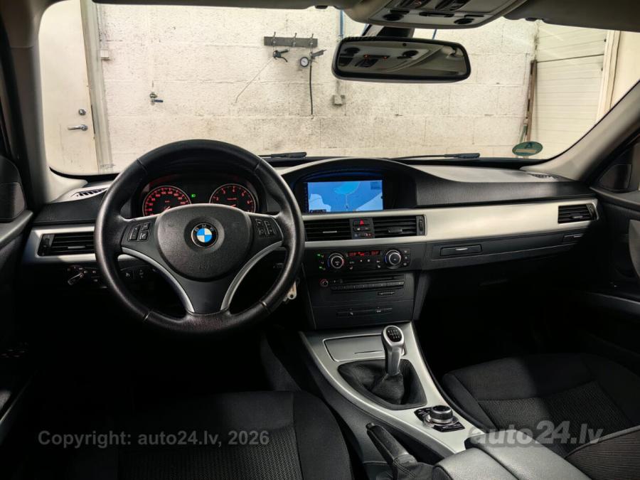 Pelēks BMW 3 Series 2010 Viljandi, ar dzinēja tilpumu 2.00 L un nobraukumu 116 tūkst. km par 6490 €, foto 4 vietnē AUTOMOTO.COM.LV