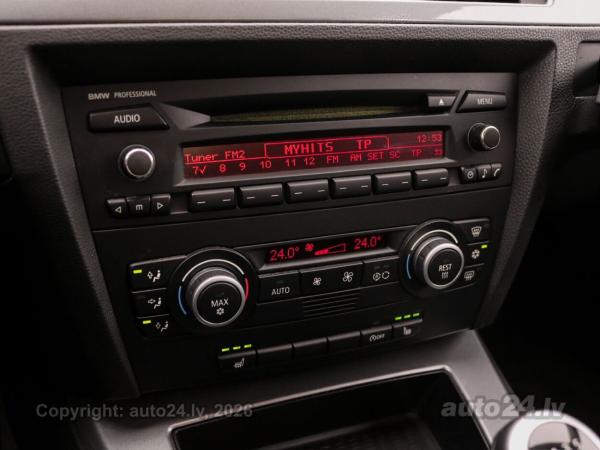 Pelēks BMW 3 Series 2010 Tallina, ar dzinēja tilpumu 2.00 L un nobraukumu 323 tūkst. km par 4600 €, foto 11 vietnē AUTOMOTO.COM.LV