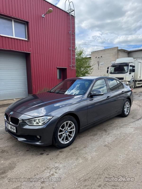 Pelēks BMW 3 Series 2012 Tallina, ar dzinēja tilpumu 2.00 L un nobraukumu 144 tūkst. km par 10500 €, foto 11 vietnē AUTOMOTO.COM.LV