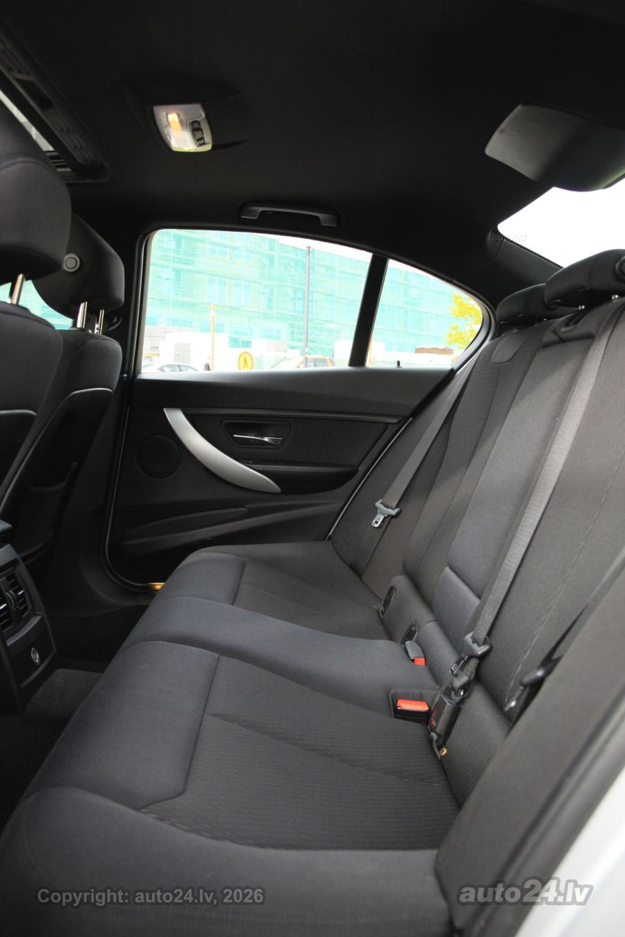 Pelēks BMW 3 Series 2012 Tallina, ar dzinēja tilpumu 2.00 L un nobraukumu 230 tūkst. km par 7300 €, foto 15 vietnē AUTOMOTO.COM.LV