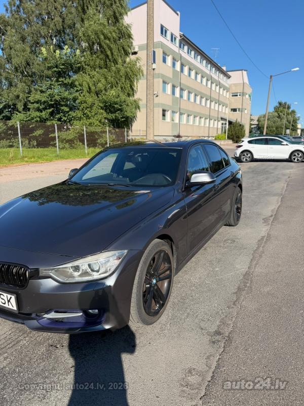 BMW 3 Series 2012 in Tallinn on AUTOMOTO.COM.LV Grey BMW 3 Series 2012 in Tallinn, with an engine capacity of 2.00 L and mileage of 205 thousand km for 10500 €, photo 3 on AUTOMOTO.COM.LV
