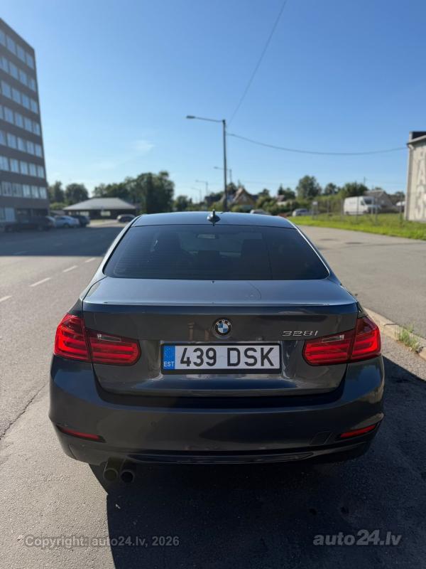 BMW 3 Series 2012 in Tallinn on AUTOMOTO.COM.LV Grey BMW 3 Series 2012 in Tallinn, with an engine capacity of 2.00 L and mileage of 205 thousand km for 10500 €, photo 5 on AUTOMOTO.COM.LV