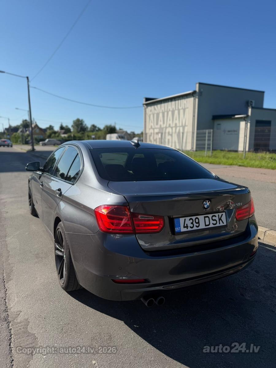 Pelēks BMW 3 Series 2012 Tallina, ar dzinēja tilpumu 2.00 L un nobraukumu 205 tūkst. km par 10500 €, foto 6 vietnē AUTOMOTO.COM.LV
