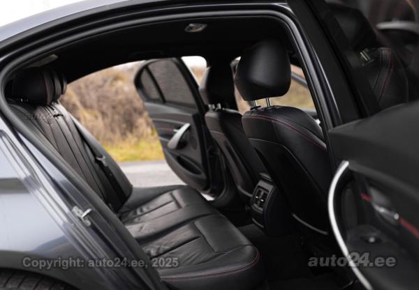 Pelēks BMW 3 Series 2013 Tallina, ar dzinēja tilpumu 2.00 L un nobraukumu 363 tūkst. km par 8990 €, foto 11 vietnē AUTOMOTO.COM.LV