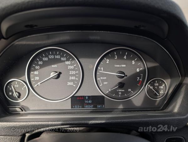 Pelēks BMW 3 Series 2013 Tallina, ar dzinēja tilpumu 2.00 L un nobraukumu 180 tūkst. km par 12990 €, foto 11 vietnē AUTOMOTO.COM.LV