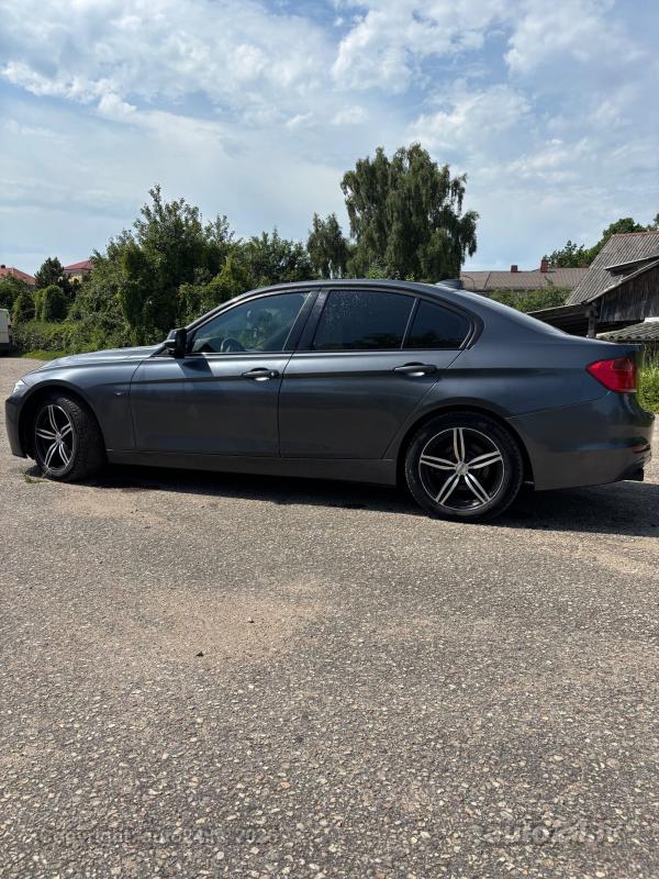 Pelēks BMW 3 Series 2013 Valga, ar dzinēja tilpumu 2.00 L un nobraukumu 374 tūkst. km par 10500 €, foto 5 vietnē AUTOMOTO.COM.LV