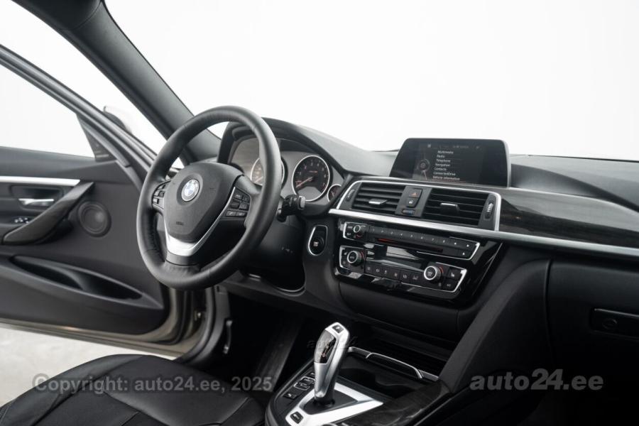 Pelēks BMW 3 Series 2016 Tallina, ar dzinēja tilpumu 2.00 L un nobraukumu 153 tūkst. km par 14899 €, foto 11 vietnē AUTOMOTO.COM.LV