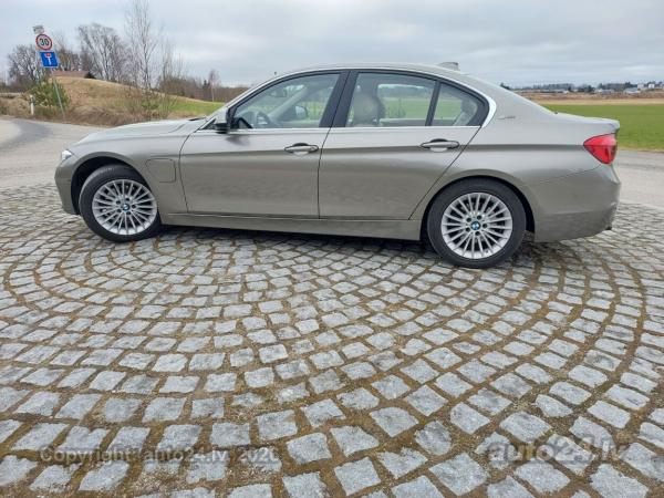 Grey BMW 3 Series 2016 in Tartu, with an engine capacity of 2.00 L and mileage of 132 thousand km for 14990 €, photo 10 on AUTOMOTO.COM.LV