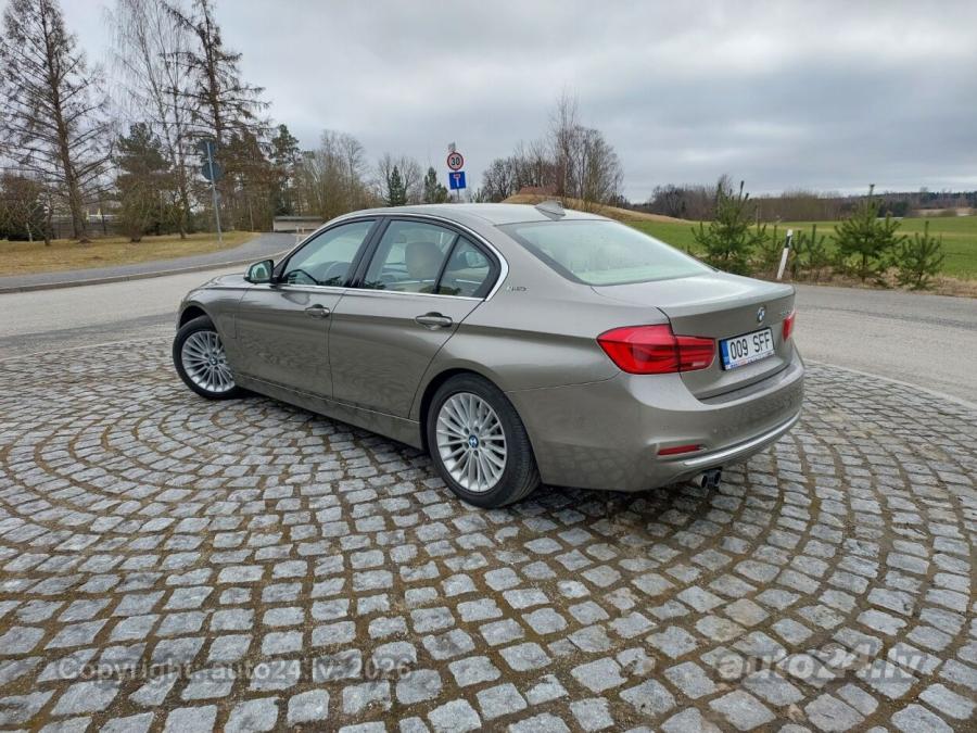 Grey BMW 3 Series 2016 in Tartu, with an engine capacity of 2.00 L and mileage of 132 thousand km for 14990 €, photo 11 on AUTOMOTO.COM.LV