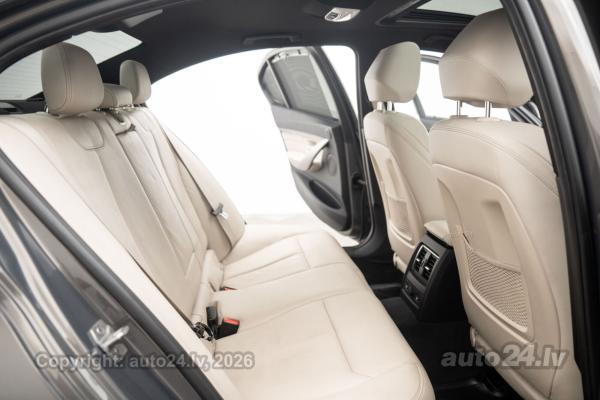 Pelēks BMW 3 Series 2016 Tallina, ar dzinēja tilpumu 2.00 L un nobraukumu 210 tūkst. km par 15999 €, foto 10 vietnē AUTOMOTO.COM.LV