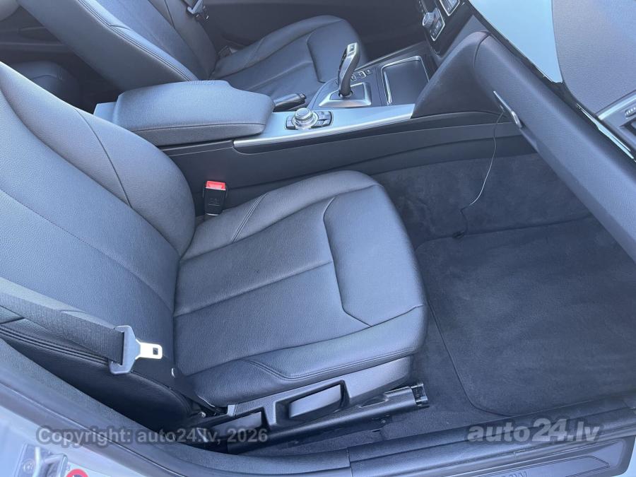 Pelēks BMW 3 Series 2017 Tallina, ar dzinēja tilpumu 1.50 L un nobraukumu 92 tūkst. km par 18900 €, foto 14 vietnē AUTOMOTO.COM.LV