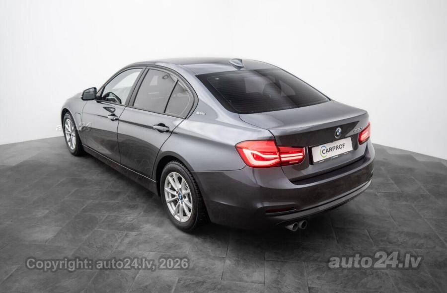 Grey BMW 3 Series 2018 in Tallinn, with an engine capacity of 2.00 L and mileage of 138 thousand km for 15999 €, photo 6 on AUTOMOTO.COM.LV