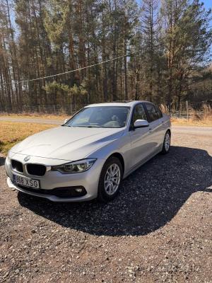 Pelēks BMW 3 Series 2018 Tallina, ar dzinēja tilpumu 2.00 L un nobraukumu 161 tūkst. km par 17900 €, foto 16 vietnē AUTOMOTO.COM.LV