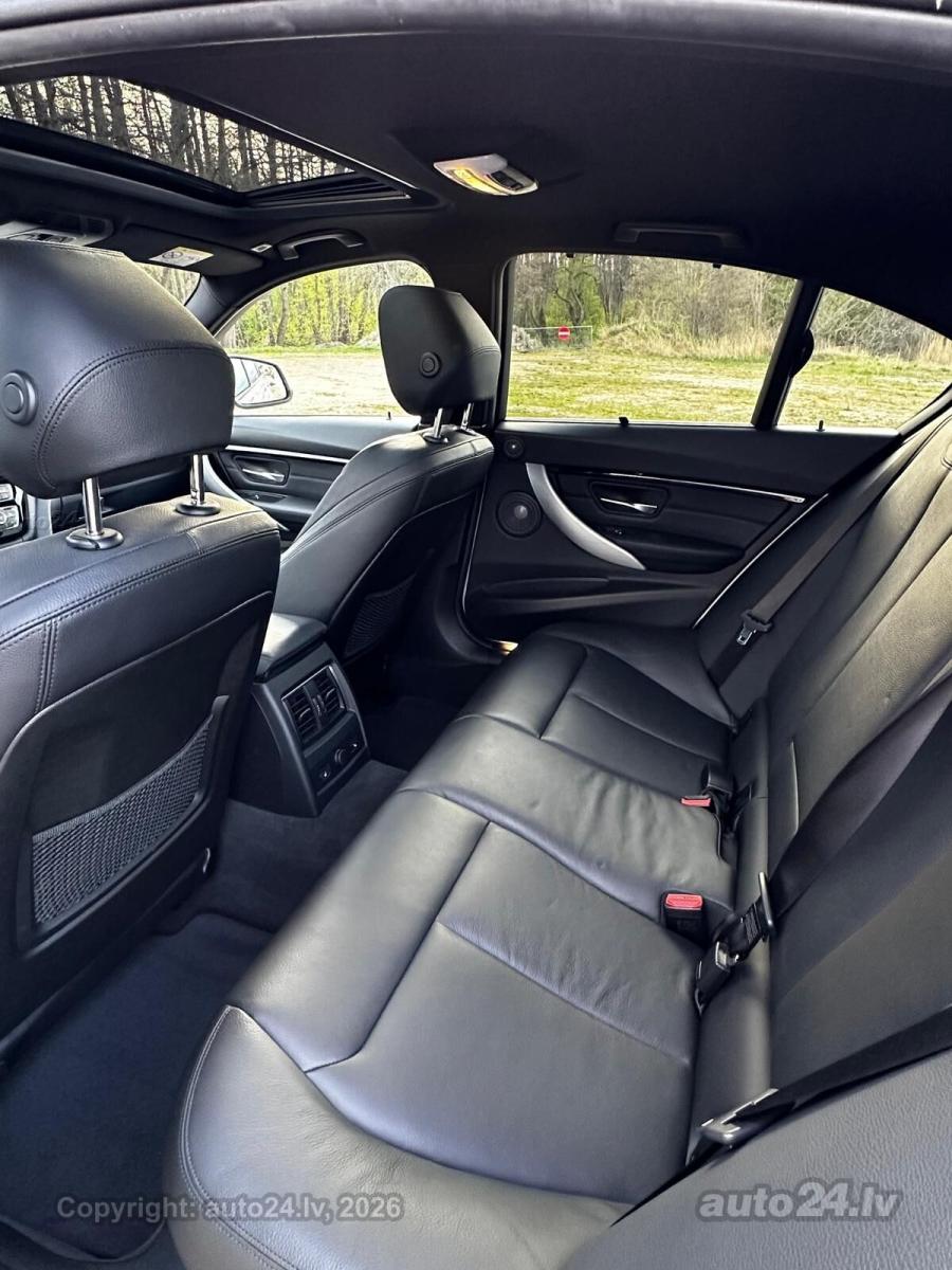 Grey BMW 3 Series 2019 in Tallinn, with an engine capacity of 2.00 L and mileage of 204 thousand km for 18900 €, photo 15 on AUTOMOTO.COM.LV
