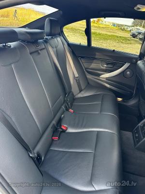 Grey BMW 3 Series 2019 in Tallinn, with an engine capacity of 2.00 L and mileage of 204 thousand km for 18900 €, photo 17 on AUTOMOTO.COM.LV