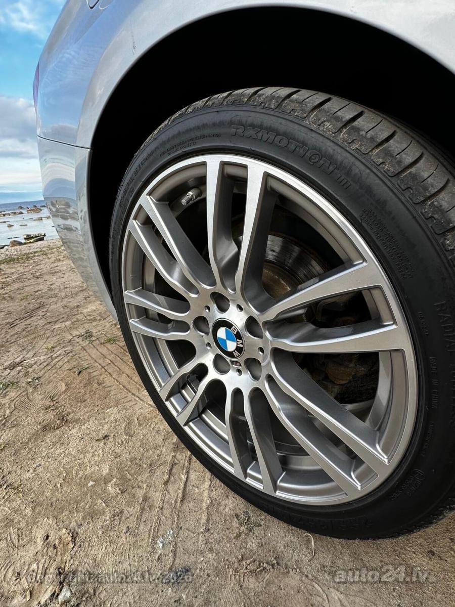 Grey BMW 3 Series 2019 in Tallinn, with an engine capacity of 2.00 L and mileage of 204 thousand km for 18900 €, photo 25 on AUTOMOTO.COM.LV