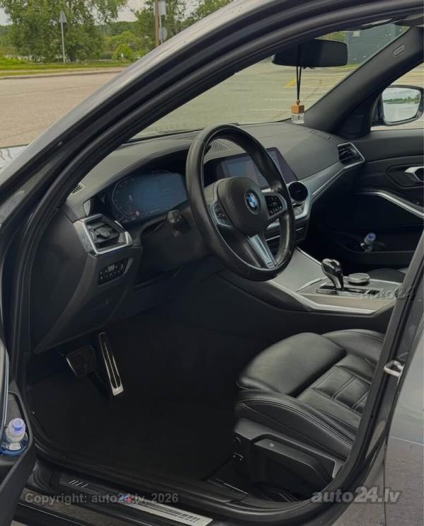 Grey BMW 3 Series 2019 in Narva, with an engine capacity of 2.00 L and mileage of 126 thousand km for 28000 €, photo 9 on AUTOMOTO.COM.LV