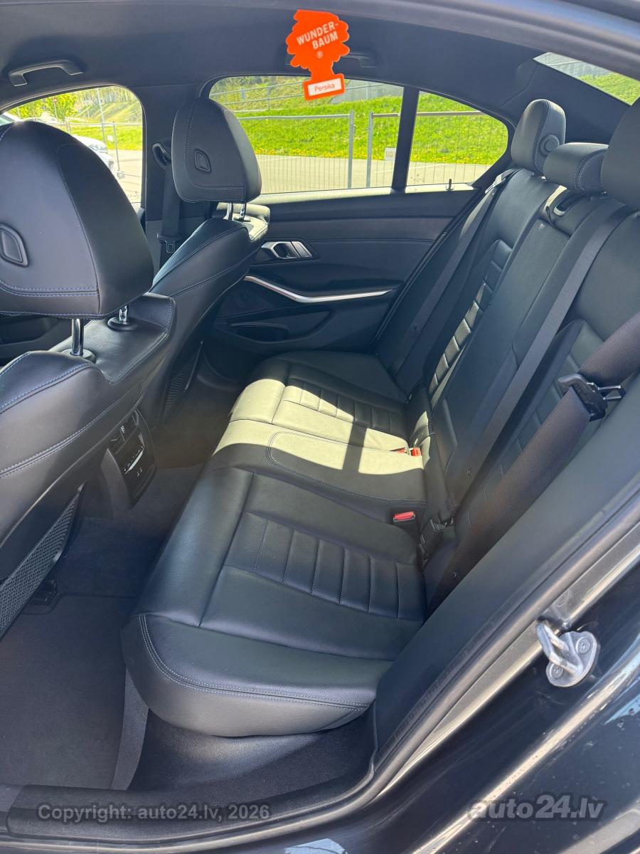 Grey BMW 3 Series 2021 in Tallinn, with an engine capacity of 2.00 L and mileage of 75 thousand km for 38000 €, photo 12 on AUTOMOTO.COM.LV
