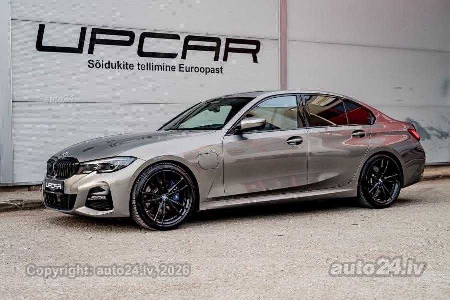Grey BMW 3 Series 2021 in Parnu, with an engine capacity of 2.00 L and mileage of 122 thousand km for 31900 €, photo 4 on AUTOMOTO.COM.LV