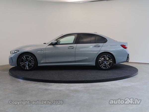 Pelēks BMW 3 Series 2024 Tallina, ar dzinēja tilpumu 0.00 L un nobraukumu 139 tūkst. km par 33900 €, foto 5 vietnē AUTOMOTO.COM.LV