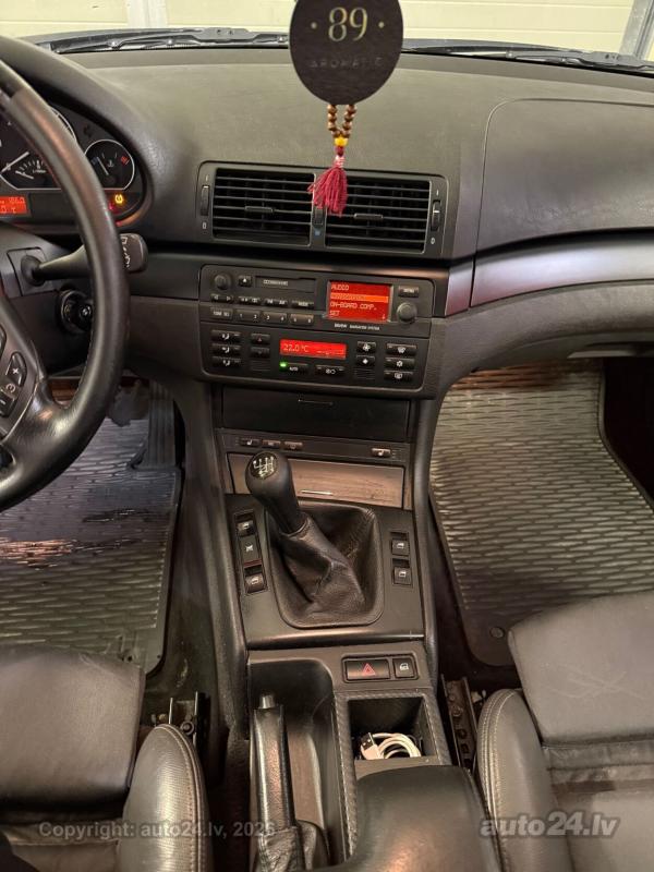 Pelēks BMW 3 Series 2003 Tallina, ar dzinēja tilpumu 2.00 L un nobraukumu 0 tūkst. km par 2600 €, foto 11 vietnē AUTOMOTO.COM.LV