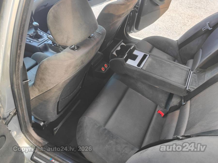 Pelēks BMW 3 Series 2003 Tallina, ar dzinēja tilpumu 3.00 L un nobraukumu 420 tūkst. km par 5999 €, foto 7 vietnē AUTOMOTO.COM.LV