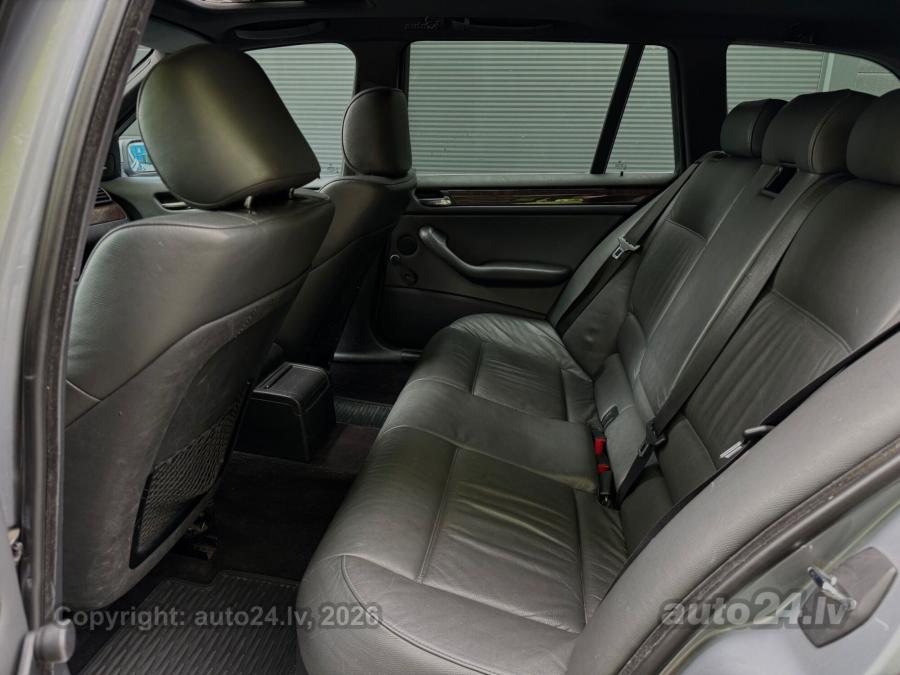 Pelēks BMW 3 Series 2004 Tallina, ar dzinēja tilpumu 2.00 L un nobraukumu 0 tūkst. km par 2290 €, foto 12 vietnē AUTOMOTO.COM.LV