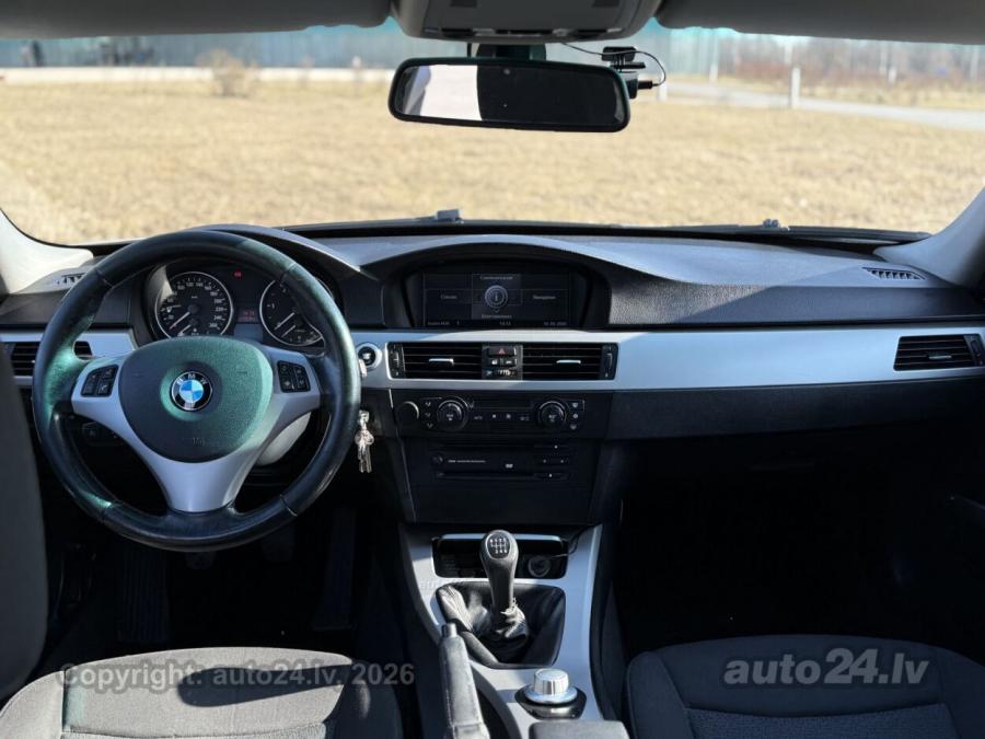 Grey BMW 3 Series 2005 in Tallinn, with an engine capacity of 3.00 L and mileage of 446 thousand km for 5999 €, photo 10 on AUTOMOTO.COM.LV