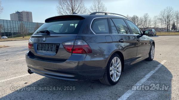 Pelēks BMW 3 Series 2005 Tartu, ar dzinēja tilpumu 3.00 L un nobraukumu 222 tūkst. km par 5990 €, foto 4 vietnē AUTOMOTO.COM.LV