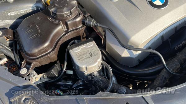 Grey BMW 3 Series 2005 in Tartu, with an engine capacity of 3.00 L and mileage of 222 thousand km for 5990 €, photo 11 on AUTOMOTO.COM.LV