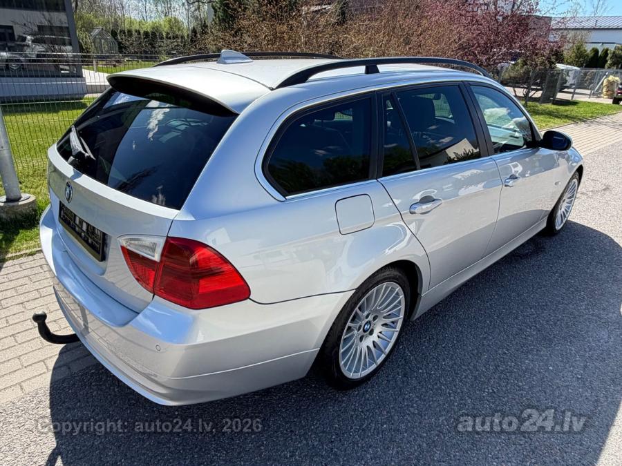 Grey BMW 3 Series 2005 in Tartu, with an engine capacity of 3.00 L and mileage of 302 thousand km for 5890 €, photo 8 on AUTOMOTO.COM.LV