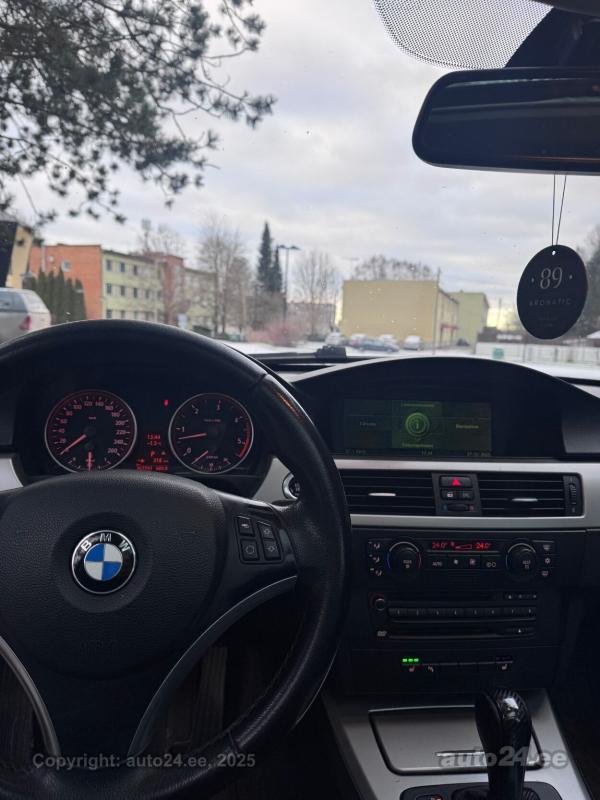 Pelēks BMW 3 Series 2006 Tartu, ar dzinēja tilpumu 3.00 L un nobraukumu 368 tūkst. km par 7500 €, foto 8 vietnē AUTOMOTO.COM.LV