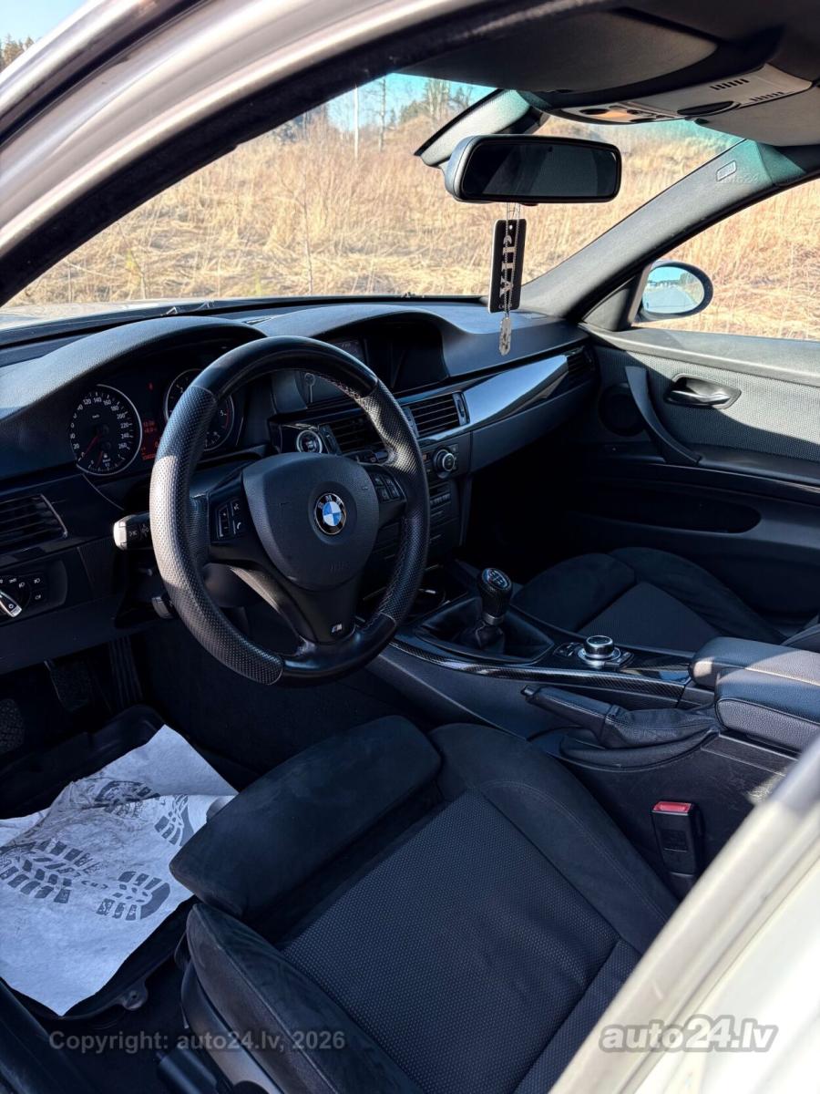 Pelēks BMW 3 Series 2006 Narva, ar dzinēja tilpumu 3.00 L un nobraukumu 335 tūkst. km par 10500 €, foto 10 vietnē AUTOMOTO.COM.LV