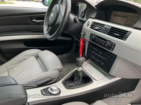 Pelēks BMW 3 Series 2006 Tartu, ar dzinēja tilpumu 3.00 L un nobraukumu 300 tūkst. km par 5750 €, foto 9 vietnē AUTOMOTO.COM.LV