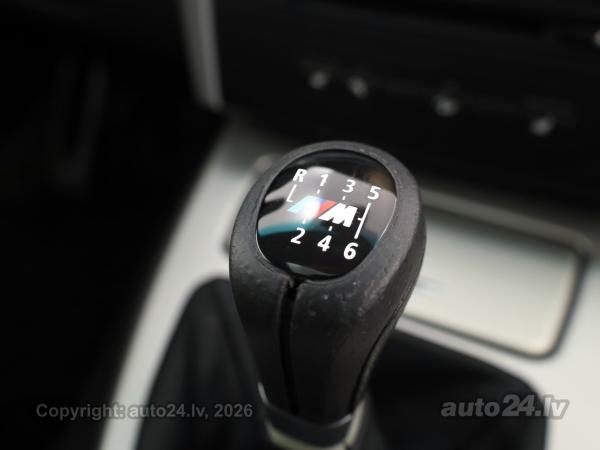 Grey BMW 3 Series 2006 in Tallinn, with an engine capacity of 3.00 L and mileage of 308 thousand km for 3999 €, photo 11 on AUTOMOTO.COM.LV