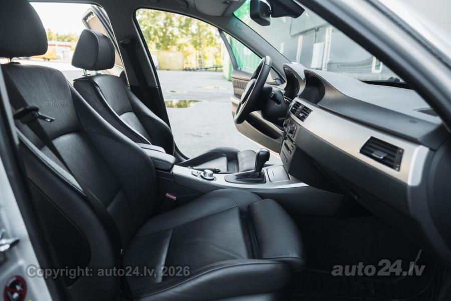 Pelēks BMW 3 Series 2006 Tallina, ar dzinēja tilpumu 3.00 L un nobraukumu 335 tūkst. km par 4499 €, foto 10 vietnē AUTOMOTO.COM.LV