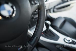 Pelēks BMW 3 Series 2006 Tallina, ar dzinēja tilpumu 3.00 L un nobraukumu 335 tūkst. km par 4499 €, foto 11 vietnē AUTOMOTO.COM.LV