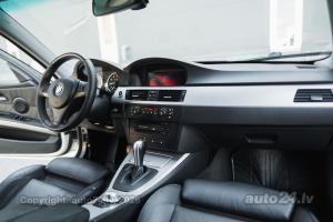 Pelēks BMW 3 Series 2006 Tallina, ar dzinēja tilpumu 3.00 L un nobraukumu 335 tūkst. km par 4499 €, foto 15 vietnē AUTOMOTO.COM.LV
