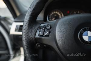 Pelēks BMW 3 Series 2006 Tallina, ar dzinēja tilpumu 3.00 L un nobraukumu 335 tūkst. km par 4499 €, foto 16 vietnē AUTOMOTO.COM.LV