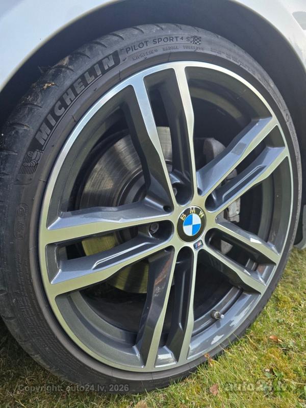 Pelēks BMW 3 Series 2008 Tallina, ar dzinēja tilpumu 3.00 L un nobraukumu 270 tūkst. km par 8400 €, foto 5 vietnē AUTOMOTO.COM.LV